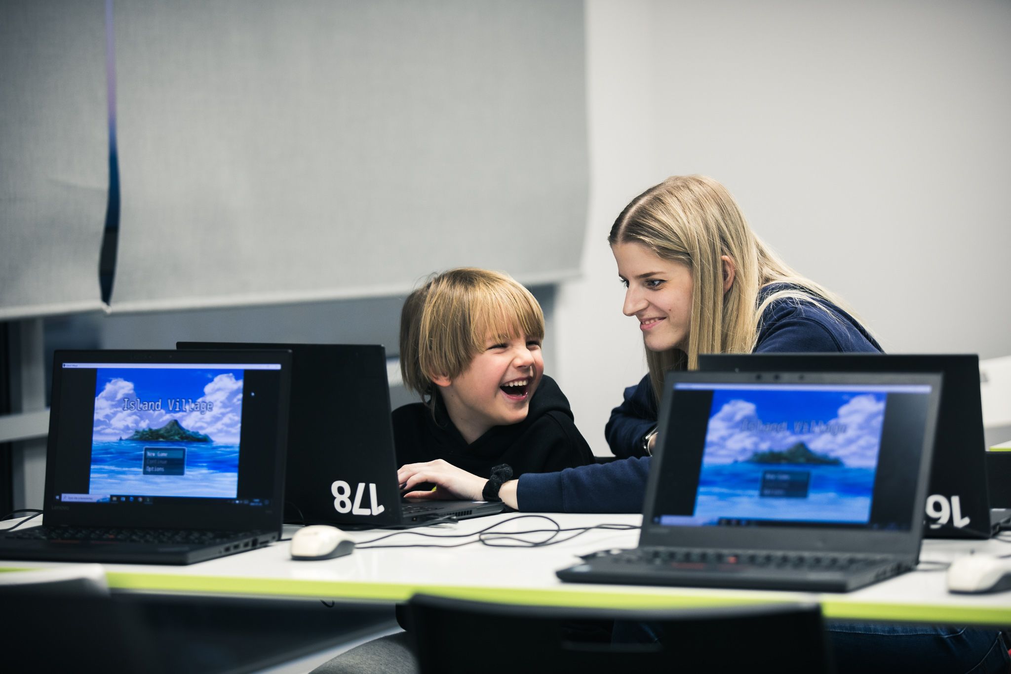 A Logiscool 11. születésnapját nemzetközi elismerésekkel ünnepli ...